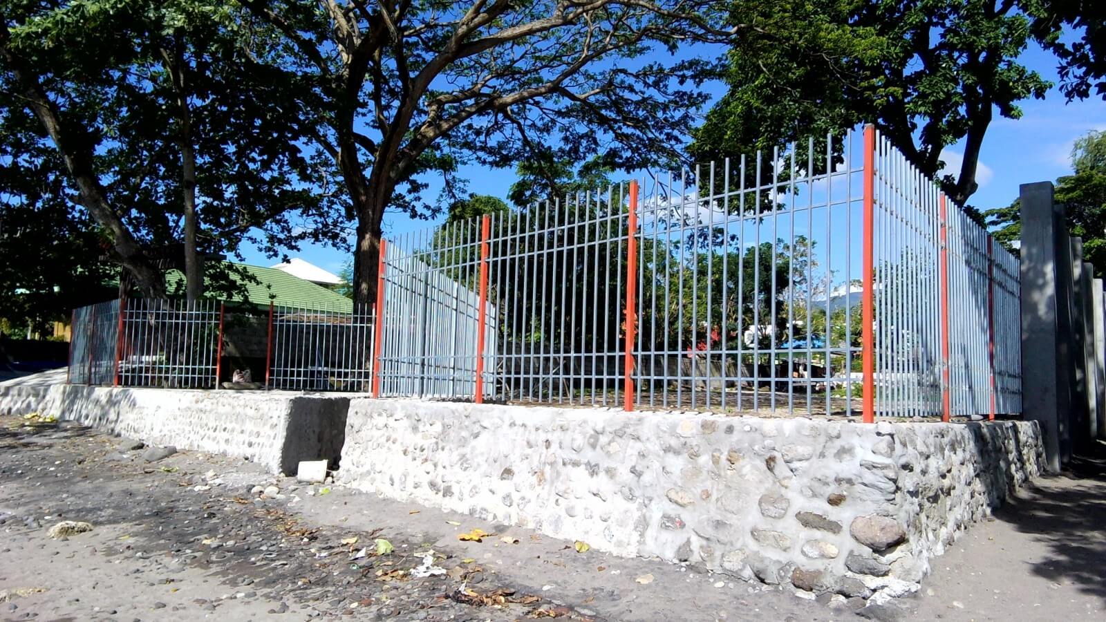 SEA WALL CONSTRUCTION AND FENCING - Negros Construction
